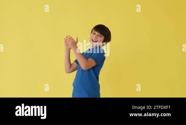 Boy clapping Stock Videos & Footage - HD and 4K Video Clips - Alamy