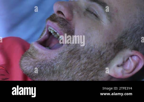 Patients mouth open Stock Videos & Footage - HD and 4K Video Clips - Alamy