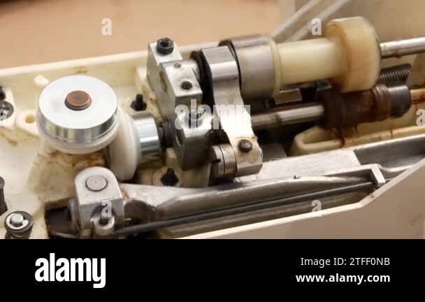 Eccentric rod Stock Videos & Footage - HD and 4K Video Clips - Alamy