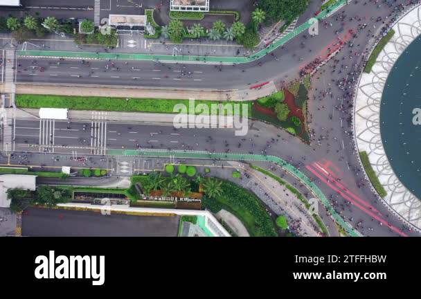 Car free sunday avenue Stock Videos & Footage - HD and 4K Video Clips ...