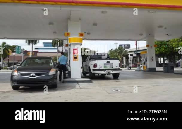 Shell gas station miami america Stock Videos & Footage - HD and 4K ...