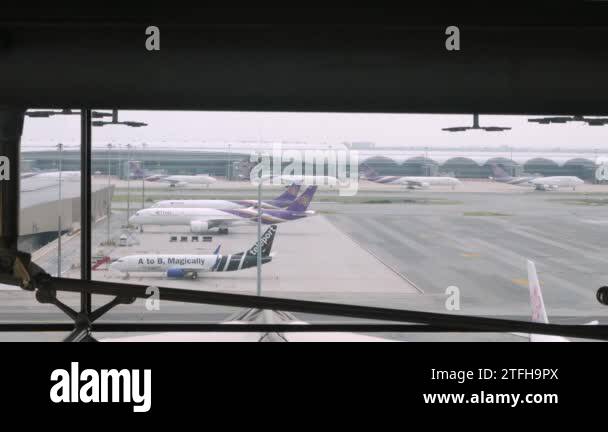 Airport observation deck Stock Videos & Footage - HD and 4K Video Clips ...