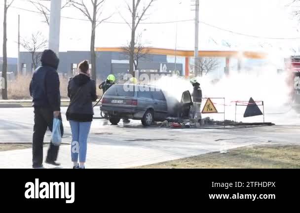 Exploding van Stock Videos & Footage - HD and 4K Video Clips - Alamy