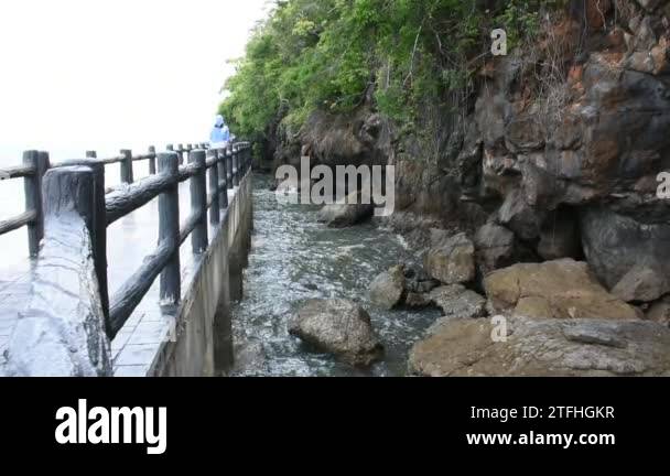 Time zone bridge Stock Videos & Footage - HD and 4K Video Clips - Alamy