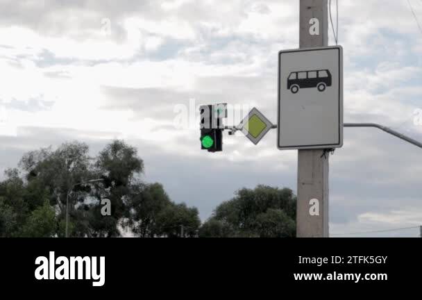 Coach parking sign Stock Videos & Footage - HD and 4K Video Clips - Alamy