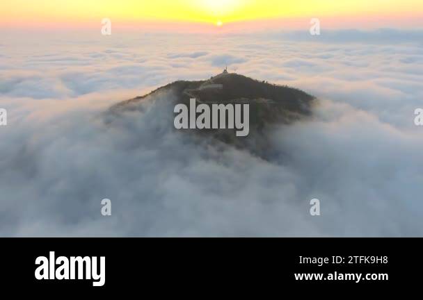 8K 7680x4320 60p.World's highest mosque above the clouds.Islamic azan ...