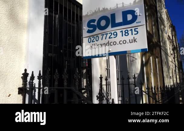 Estate agent sold sign Stock Videos & Footage - HD and 4K Video Clips ...
