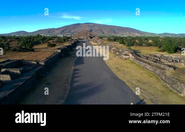 Pyramid sun in teotihuacan aztec Stock Videos & Footage - HD and 4K ...