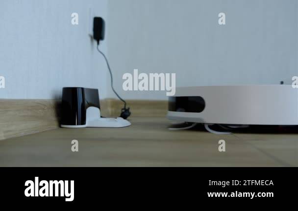Robotic Vacuum Cleaner Charging Battery Smart Cleaning Technology ...