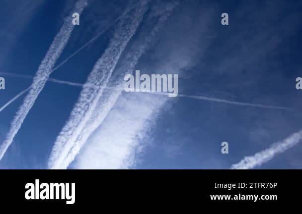 Tracks in the sky Stock Videos & Footage - HD and 4K Video Clips - Alamy