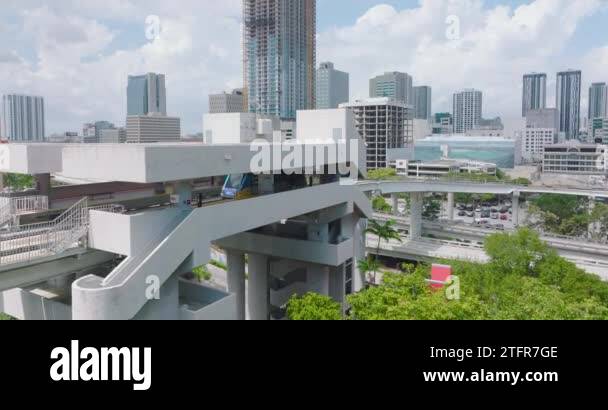 Elevated transport system Stock Videos & Footage - HD and 4K Video ...