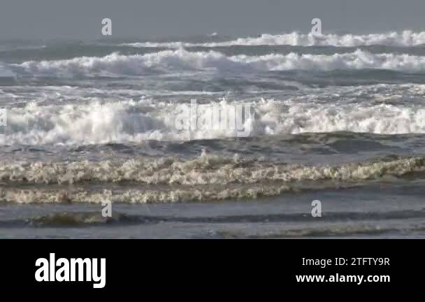 Ocean wave Stock Video Footage - Alamy