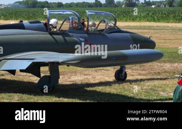 Green communist flag Stock Videos & Footage - HD and 4K Video Clips - Alamy