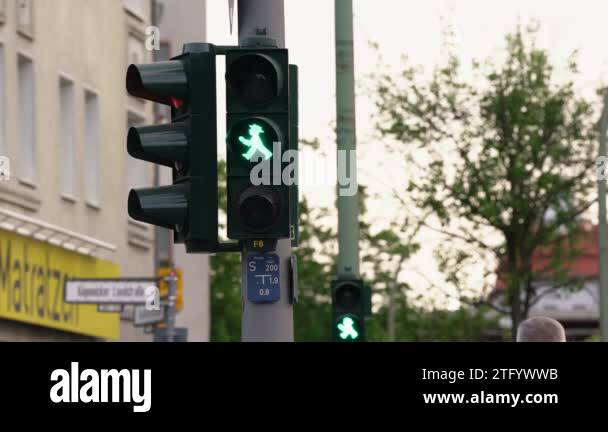 Pedestrian traffic light germany Stock Videos & Footage - HD and 4K ...