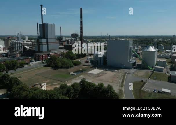 The Solvay plant in Rheinberg produces soda and sodium bicarbonate ...