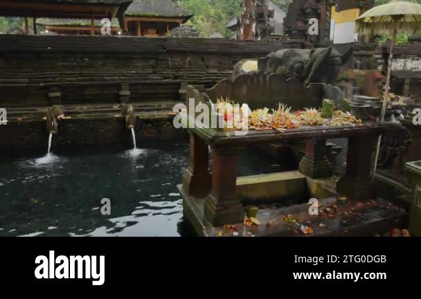 Altar indonesia Stock Videos & Footage - HD and 4K Video Clips - Alamy