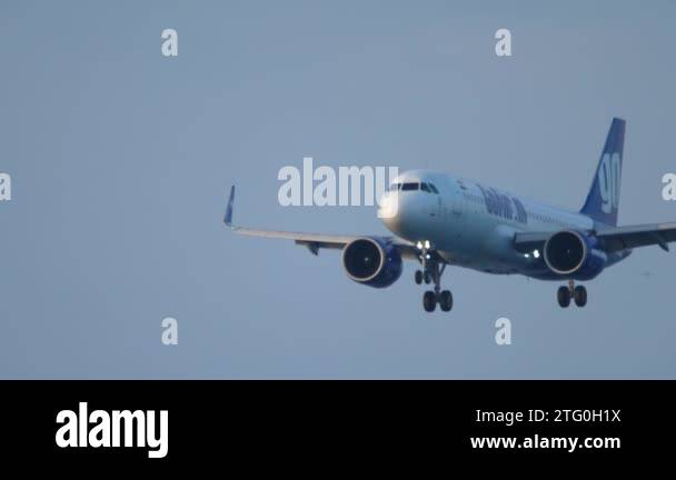 Go first airline Stock Videos & Footage - HD and 4K Video Clips - Alamy