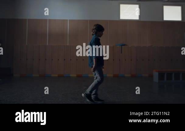 Calm elementary Stock Videos & Footage - HD and 4K Video Clips - Alamy