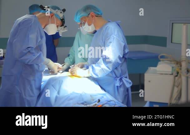 KYIV, UKRAINE - MAY 25, 2022: The neurosurgeon performs ventriculo ...