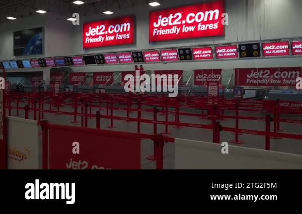 Jet2 com interior Stock Videos & Footage - HD and 4K Video Clips - Alamy