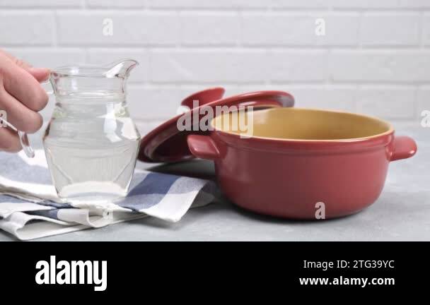 Crystal hot pot Stock Videos & Footage - HD and 4K Video Clips - Alamy