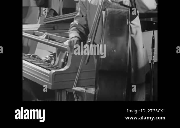Bass player 1950s Stock Videos & Footage - HD and 4K Video Clips - Alamy