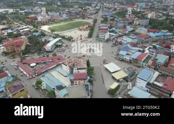 Durian roundabout Stock Videos & Footage - HD and 4K Video Clips - Alamy