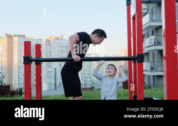 Push pull trains Stock Videos & Footage - HD and 4K Video Clips - Alamy