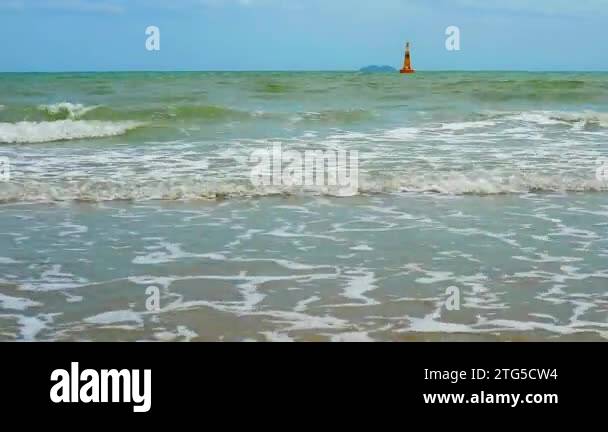 Color of sea water, height and wave strength, Summer is an early sign ...