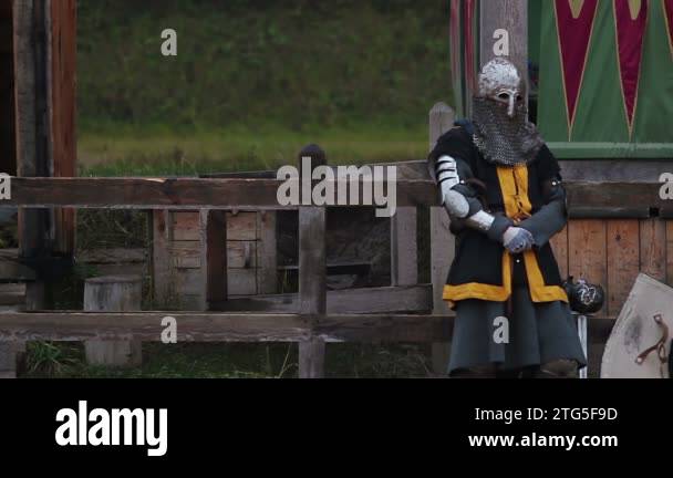 Knight guard Stock Videos & Footage - HD and 4K Video Clips - Alamy