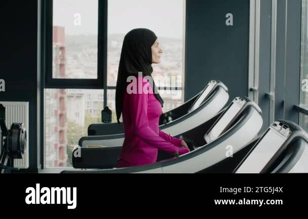 Muslim women side view Stock Videos & Footage - HD and 4K Video Clips ...