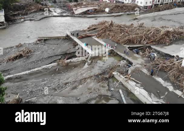 Flood overflow area Stock Videos & Footage - HD and 4K Video Clips - Alamy