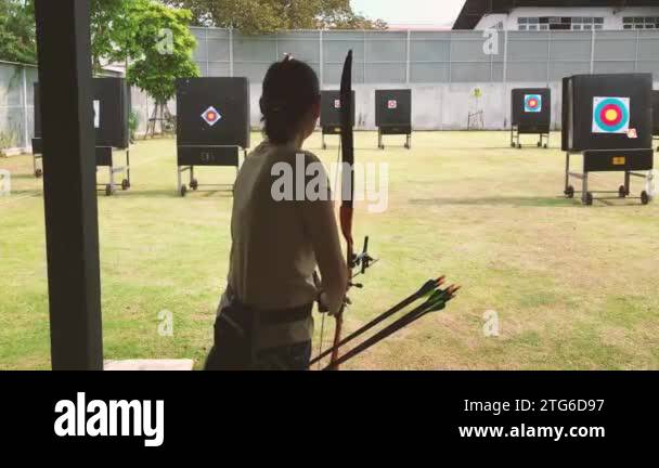 View archery target standing Stock Videos & Footage - HD and 4K Video ...
