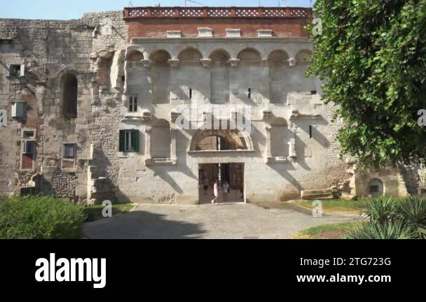 Aurea gate Stock Videos & Footage - HD and 4K Video Clips - Alamy