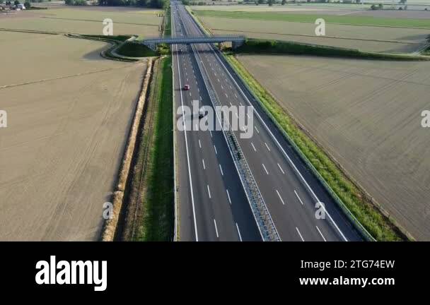 Traffic light pylon Stock Videos & Footage - HD and 4K Video Clips - Alamy