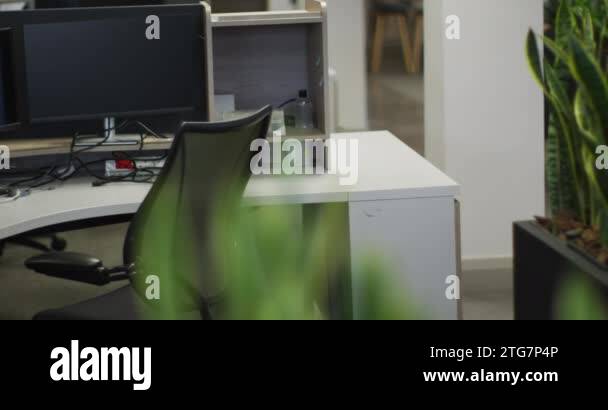 Office desks chairs Stock Videos & Footage - HD and 4K Video Clips - Alamy