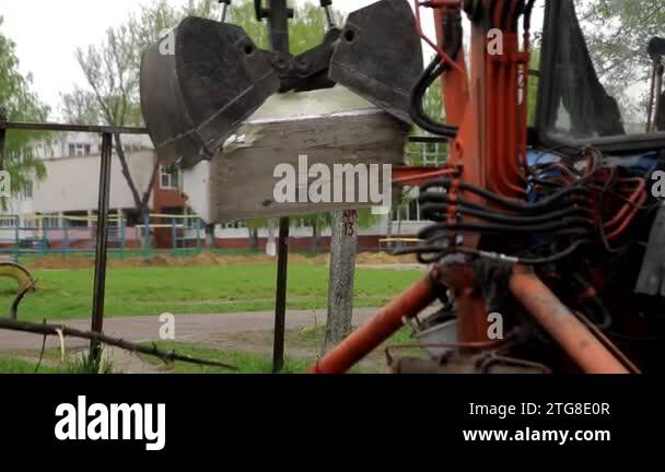 Utility excavator Stock Videos & Footage - HD and 4K Video Clips - Alamy