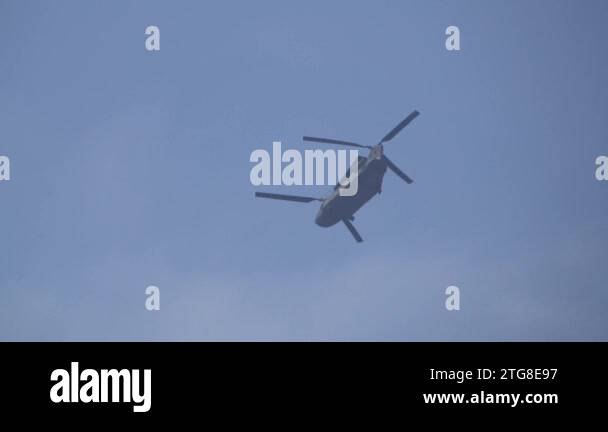 Ch 47 chinook helicopter flying Stock Videos & Footage - HD and 4K ...