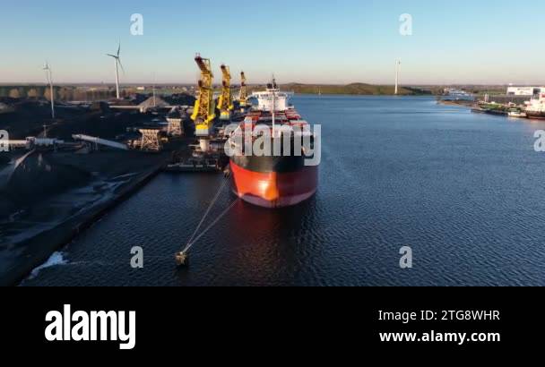 Transhipment of coal for power stations in Germany, bulk logistics ...