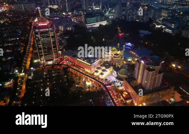 Pinnacle pyramid Stock Videos & Footage - HD and 4K Video Clips - Alamy