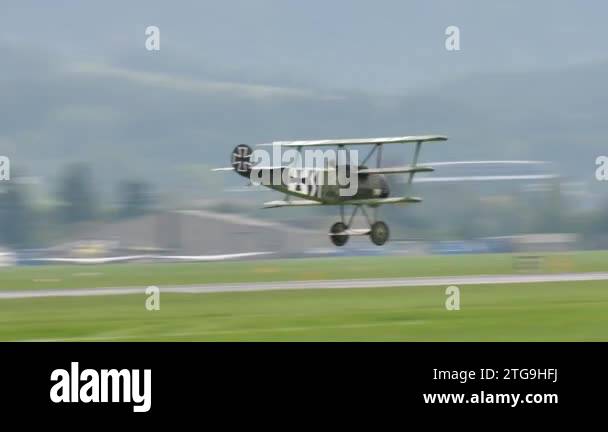 Fokker dr1 red baron Stock Videos & Footage - HD and 4K Video Clips - Alamy