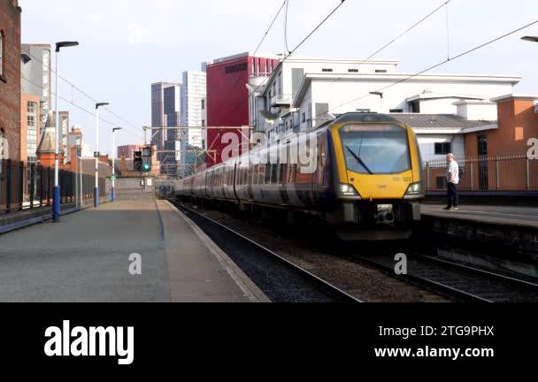Blackpool electric train Stock Videos & Footage - HD and 4K Video Clips ...