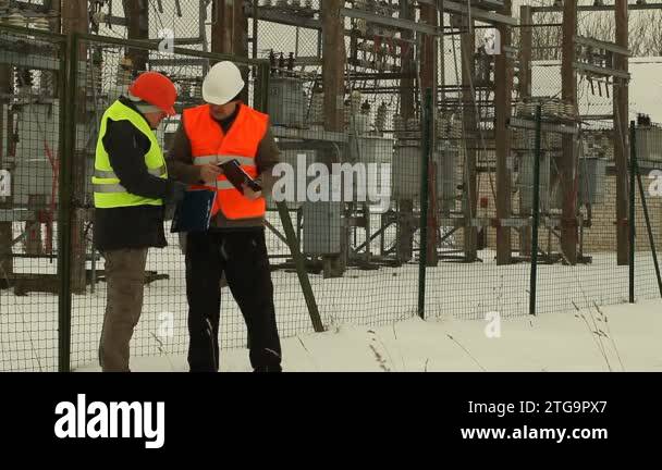 Engineer sign Stock Videos & Footage - HD and 4K Video Clips - Alamy