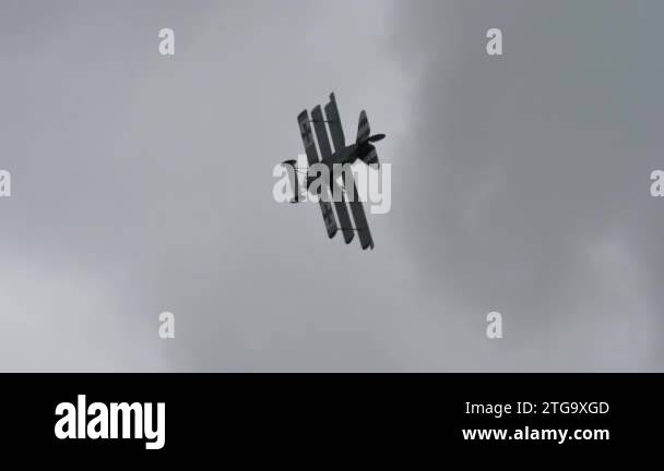 Fokker dr1 triplane Stock Videos & Footage - HD and 4K Video Clips - Alamy