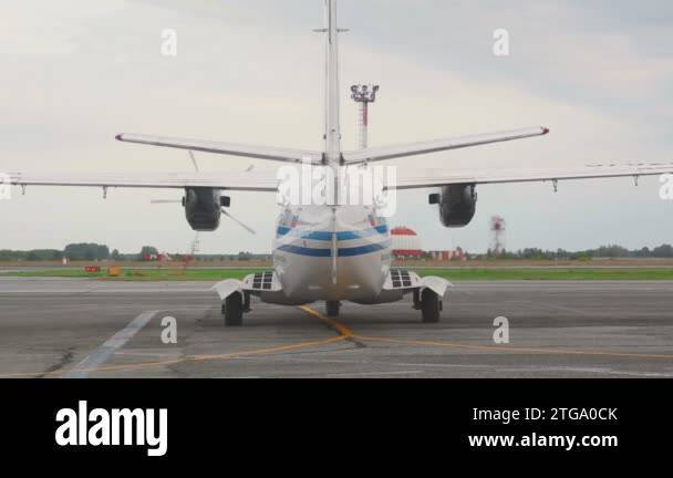 Starting the engine turboprop aircraft Stock Video Footage - Alamy