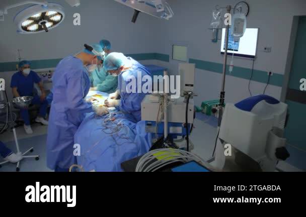 KYIV, UKRAINE - MAY 25, 2022: The neurosurgeon performs ventriculo ...