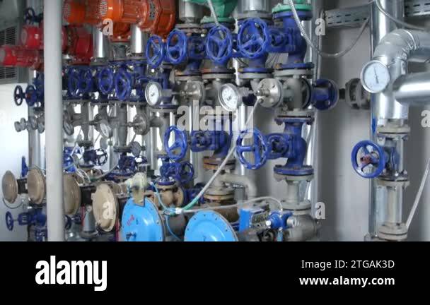 Red blue engines Stock Videos & Footage - HD and 4K Video Clips - Alamy