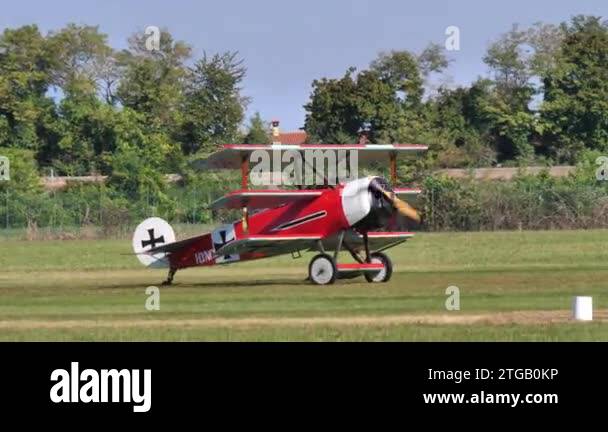 Fokker triplane Stock Videos & Footage - HD and 4K Video Clips - Alamy