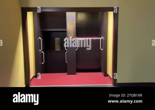 Paternoster elevator Stock Videos & Footage - HD and 4K Video Clips - Alamy