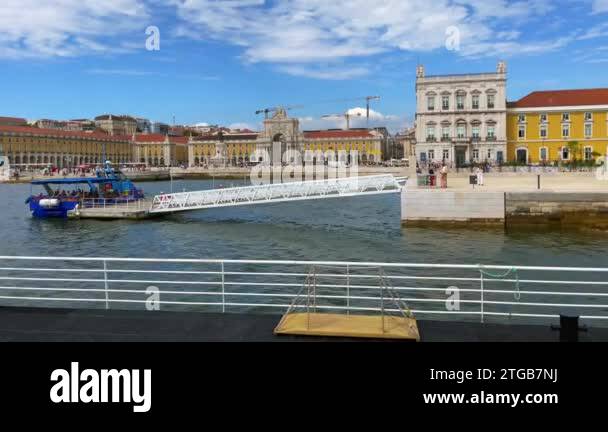 Lisboa river tour Stock Videos & Footage - HD and 4K Video Clips - Alamy